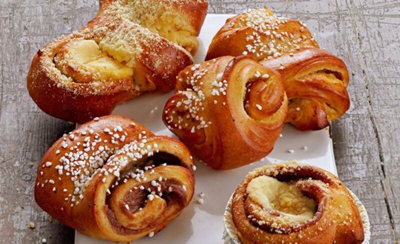 What is the meaning of "Pulla "? - Question about Finnish | HiNative