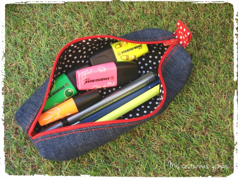 What is the meaning of "estuche"? - Question about Spanish (Spain ...