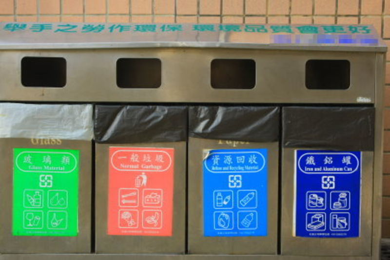 Please someone explain how to do garbage sorting in Taiwan. 😢😢😢😢😢😢😢😢😢😢😢 ...