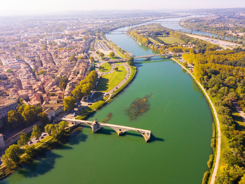 🆚What is the difference between "une rivière " and "un fleuve" ? "une ...