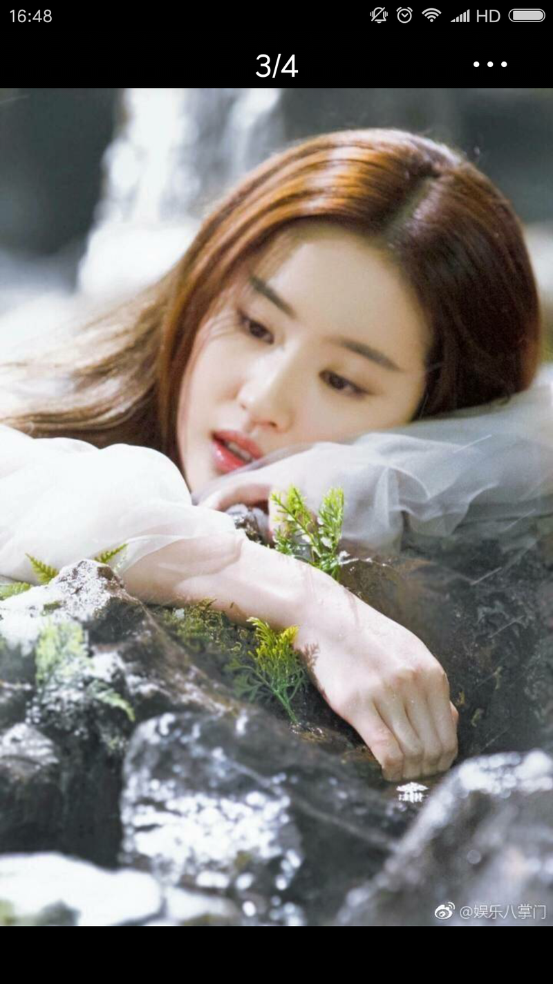 "附近 " 和 "旁边" 和有什么不一样？ | HiNative