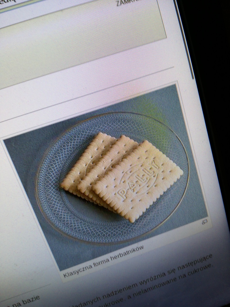 How do you say "cookie – ciasteczka or herbatnik" in Polish? | HiNative