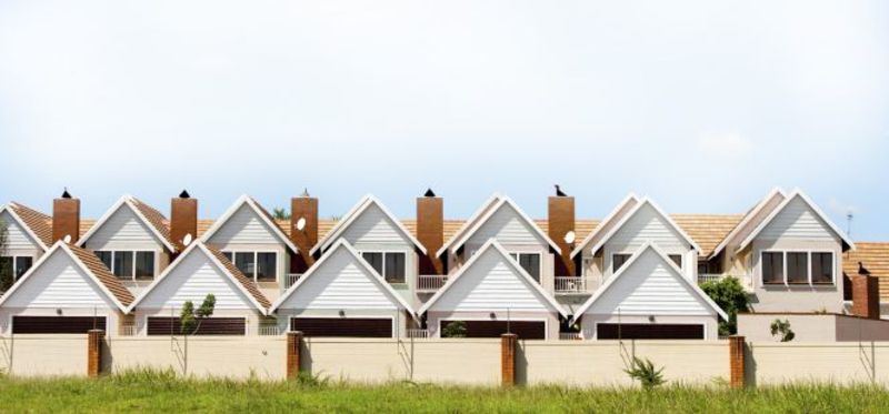 What is the meaning of "Chalé adosado"? - Question about Spanish (Spain ...