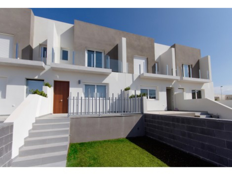 What is the meaning of "Chalé adosado"? - Question about Spanish (Spain ...