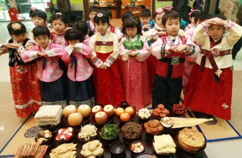 What is the meaning of Chuseok party ? | HiNative