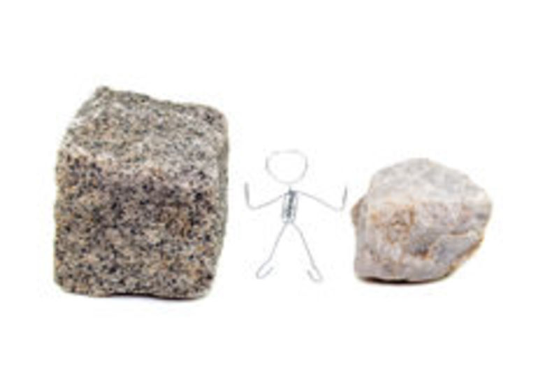 Please tell me the differences between a rock and a stone. | HiNative