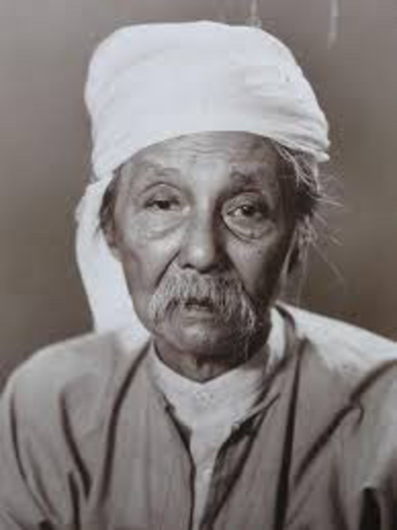 혹시 KO TAW MHINE 어떤분인지 알수있나요?? | HiNative